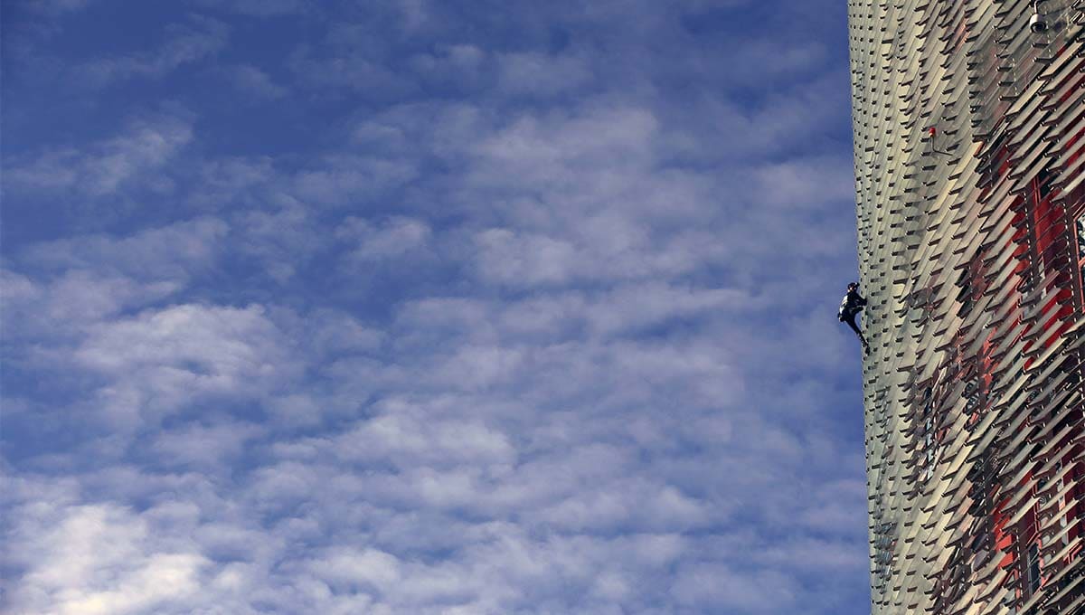 The Agbar Tower (or Glòries Tower): an emblematic skyscraper in Barcelona